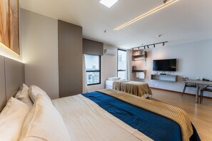 Apartamento | 1 quarto, cortinas/cortinados opacos, ferro/tábua de engomar 