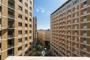 Quarto Duplo Deluxe, varanda, Vista para a cidade | Terraço/pátio interior