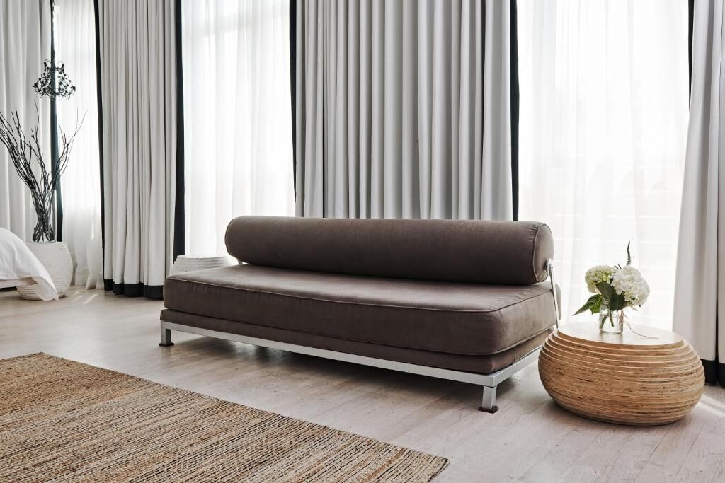 Breathtaking Beach Close From Your Door Steps | Suite W/ Living Area - Long Branch, NJ