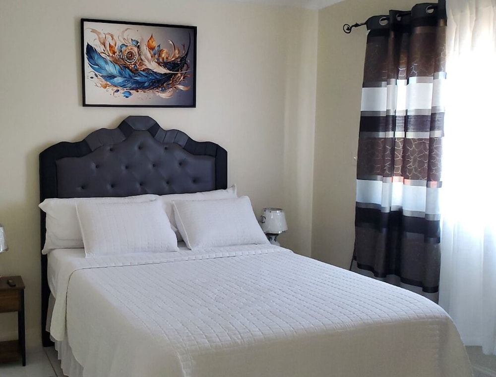 House Of Cool Running Mobay - Charming 2-bedroom Villa, Terrific Montego Bay - Montego Bay