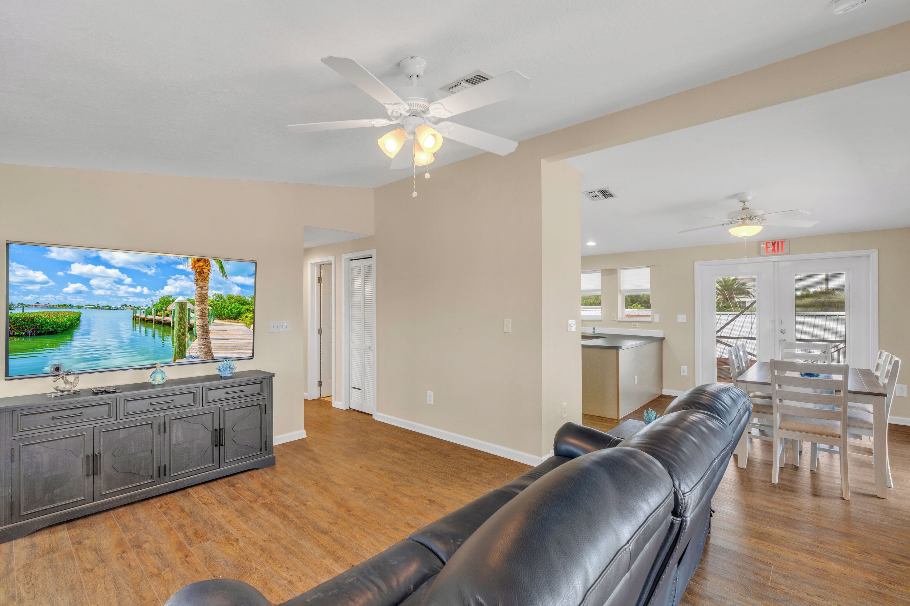 Charming 3-bedroom 2-bathroom House With Boat Ramp And Dockage In Marathon - Marathon, FL