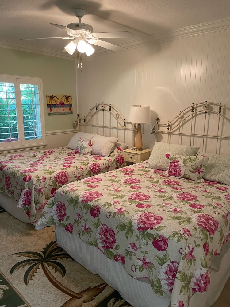 Charming condo in beautiful Ocean Ridge - Ocean Ridge | Vrbo