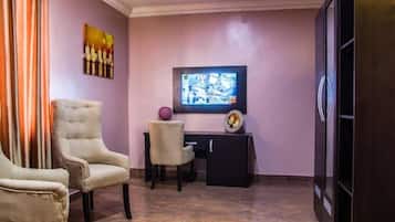 Quarto Comfort, varanda, Vista para a cidade | Sala de estar