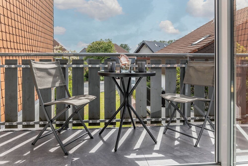 Apartment 50150 - Bright Upper Floor Apartment With South-facing Balcony For 2 - Wangerooge