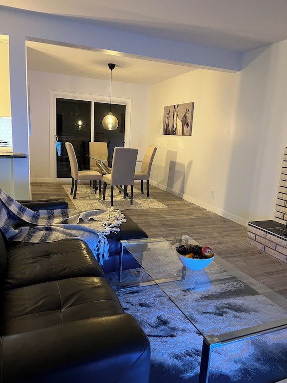 "The Dublin Place" A Cozy 3 Bedroom Home Away From Home\n - Chilliwack