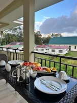 Pequeno-almoço continental diário (15 EUR por pessoa)