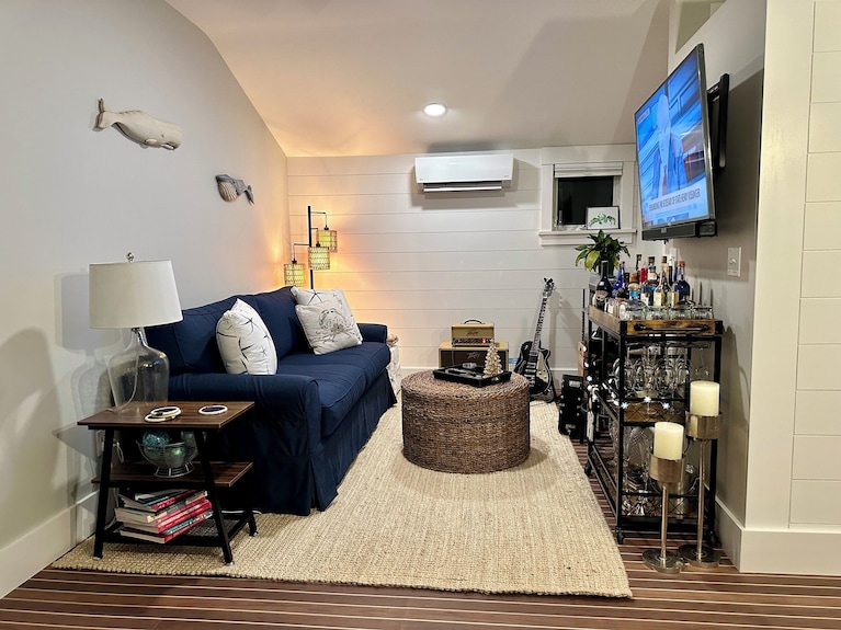 Charming Cottage Overlooking The Bay In Padanaram Village. - 매사추세츠