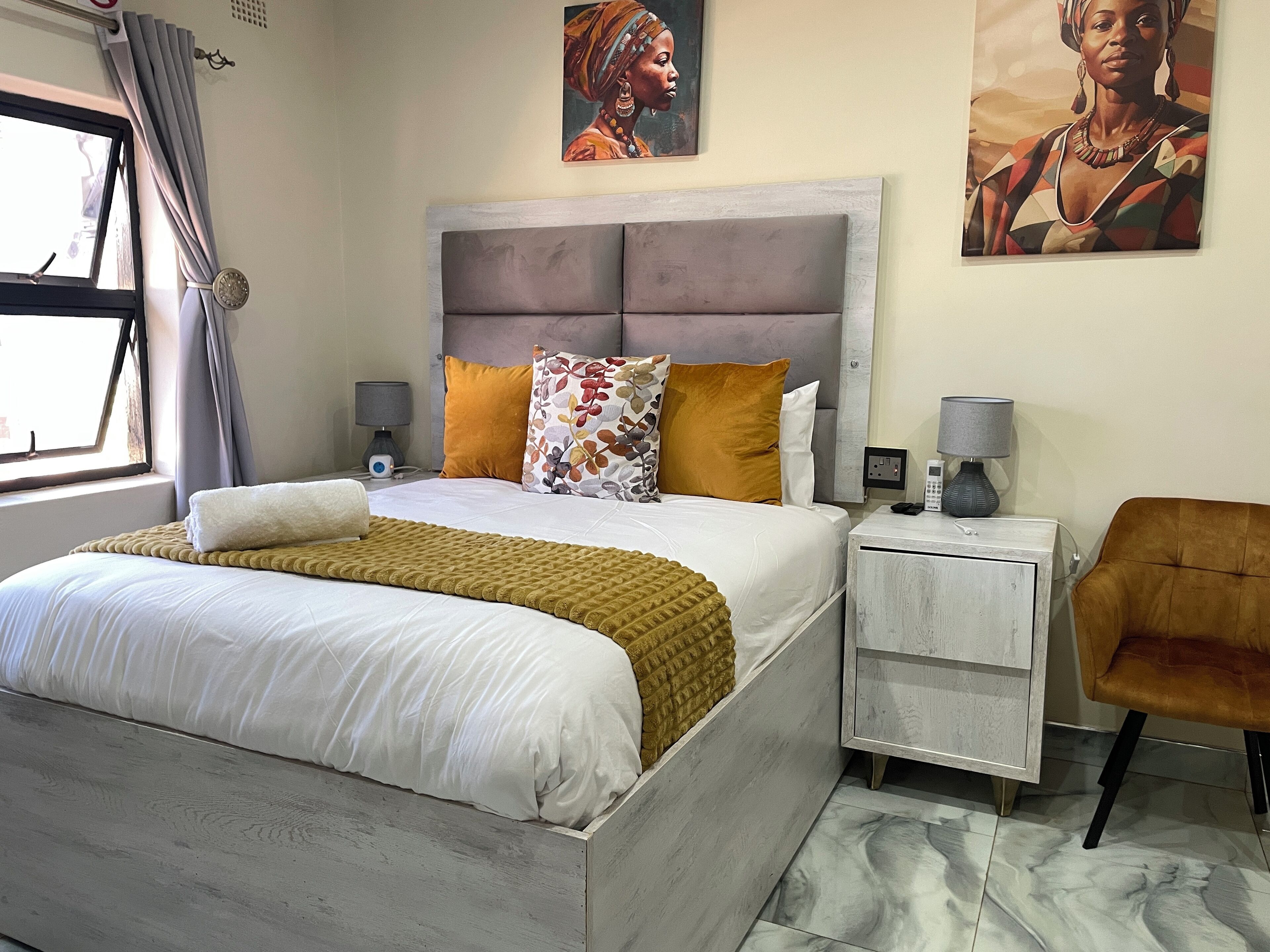 Secretária, ferro/tábua de engomar, Wi-fi grátis 