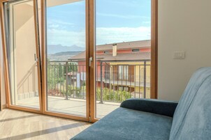 Apartamento conforto, sacada, vista para a montanha | Terraço/pátio