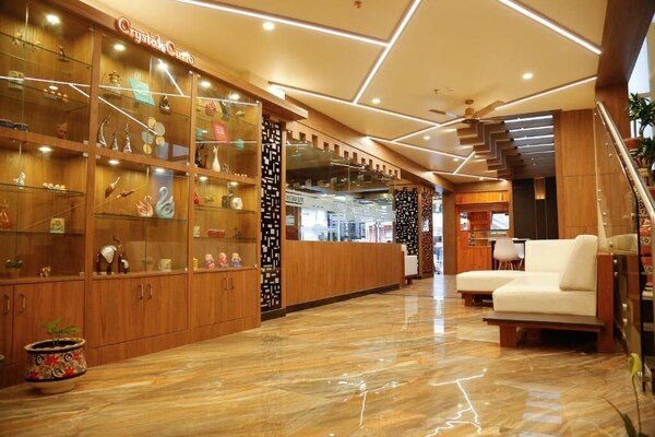 Hotel Crystals Cove - Thekkady