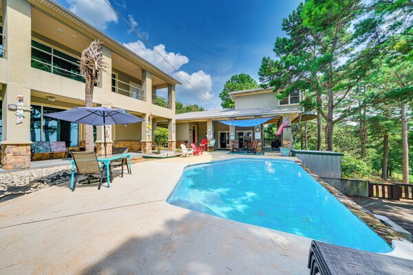 Broken Bow Escape W/ Mountain Views & Pool Access! - Broken Bow, OK