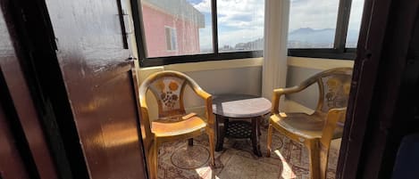Quarto Duplo ou Twin, varanda, Vista para a cidade | Terraço/pátio interior