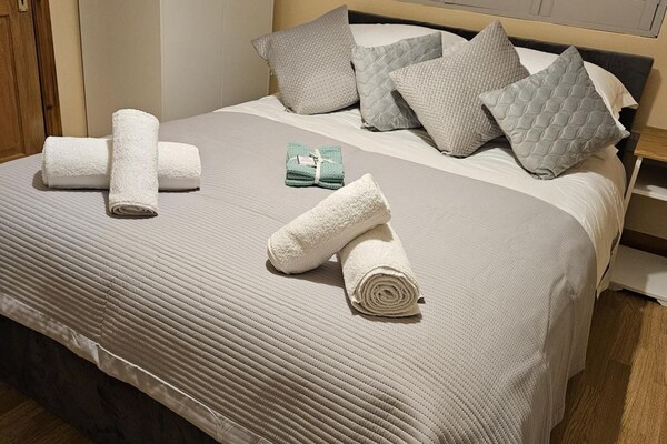 Cockfosters - Apartment - Sleeps 3 - Near Underground - Cockfosters