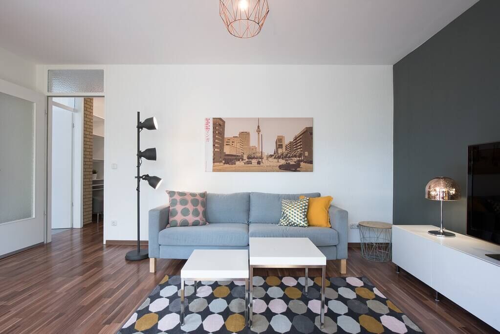 65 M² Apartment W. Spreeview Directly At Ostkreuz - Berlin