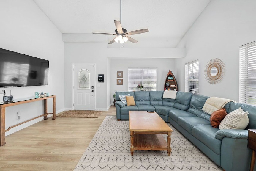 Beach Getaway & Pool | Good Morning Rental - 잭슨빌 비치