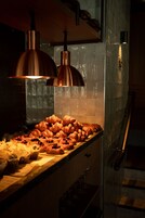 Café da manhã completo grátis todos os dias