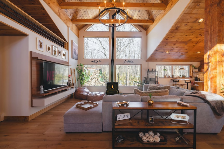 Mount Zurich/poconos/14 Ppl/xl Hot Tub/pool Table /Playground/fire-pit /Games - Lake Wallenpaupack, PA