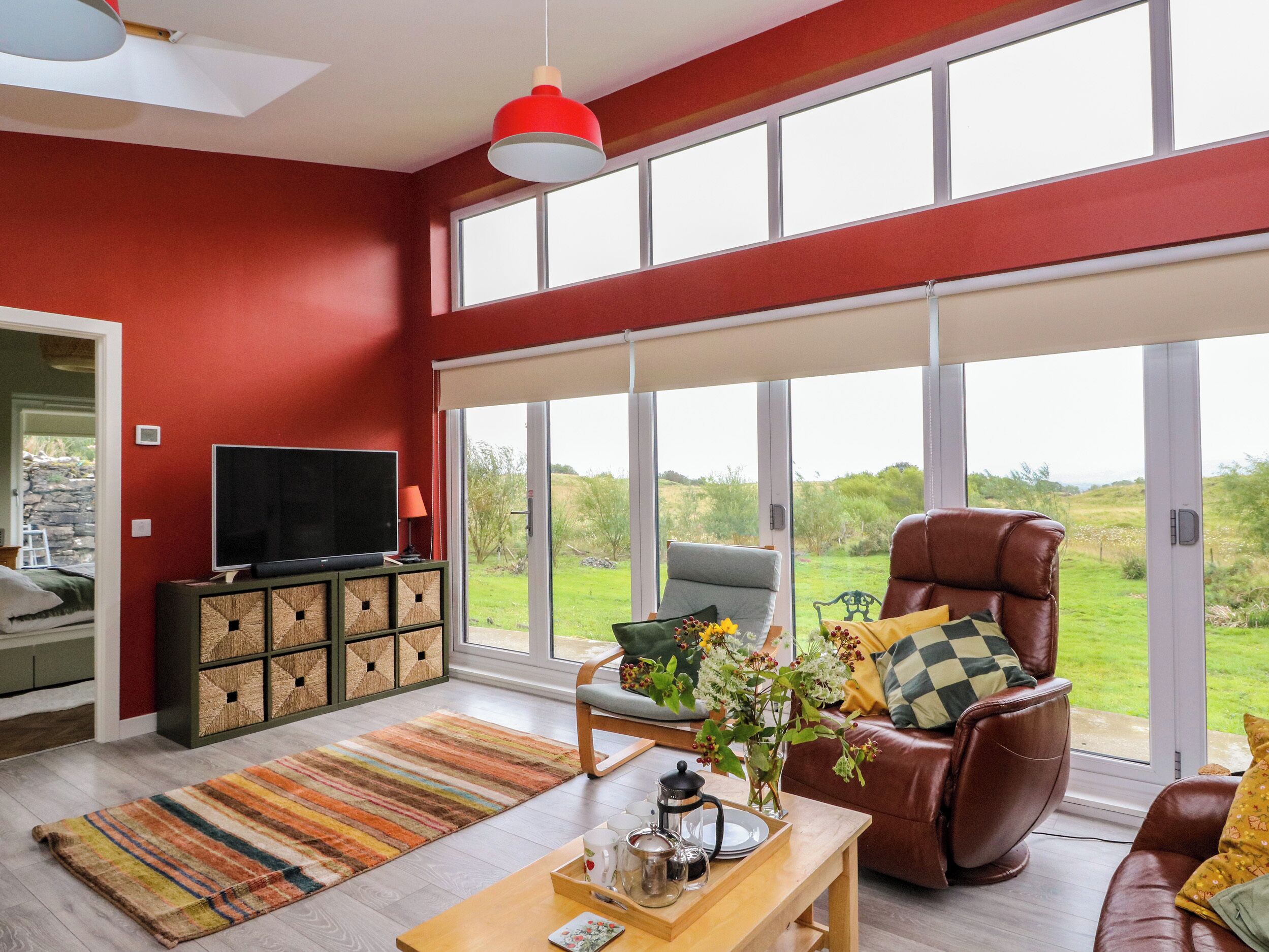 Tirlaggan House, Pet Friendly, Character Holiday Cottage In Lismore - Isle of Mull