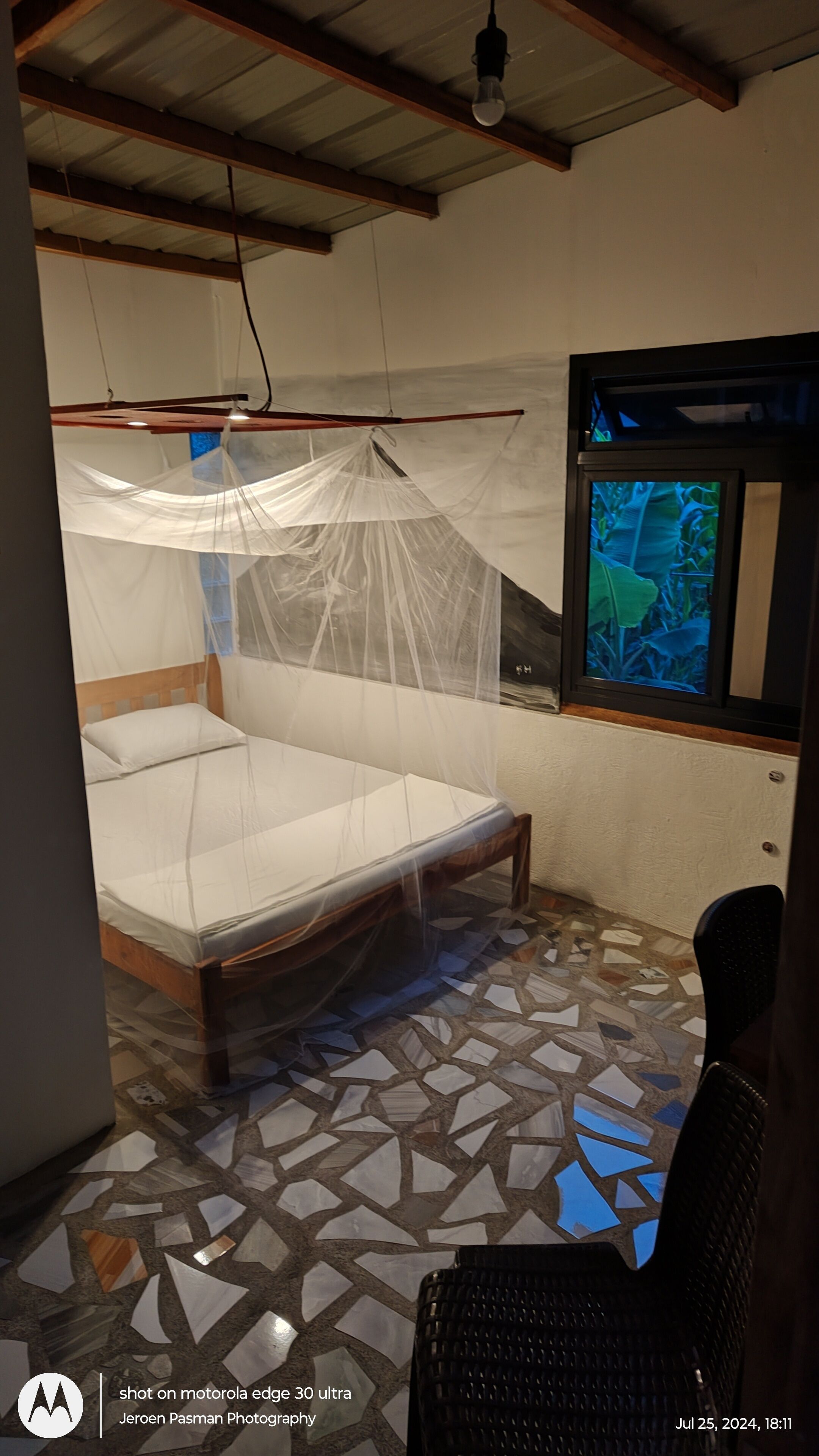 Filipino Style Cabin In The Nature Of Albay, Surrounded By Green Volcano Hills - Luzón