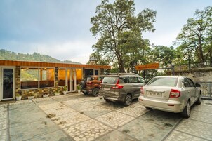 Fachada da propriedade