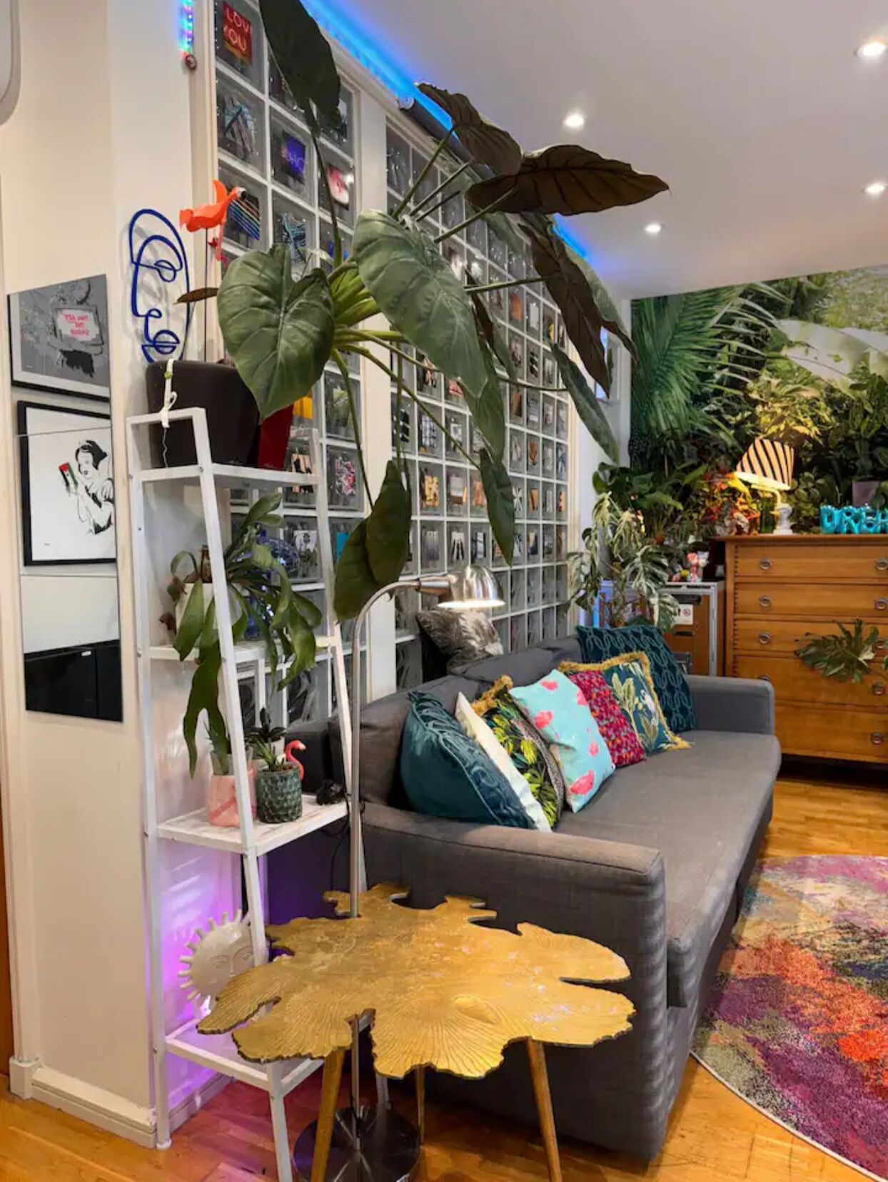 Spacious Urban Jungle In The Centre Of The West End With Wifi! Sleeps Up To 7 - Bloomsbury