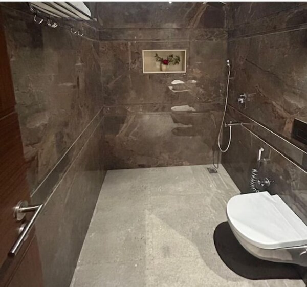 Eminence The Corbett - Corbett National Park