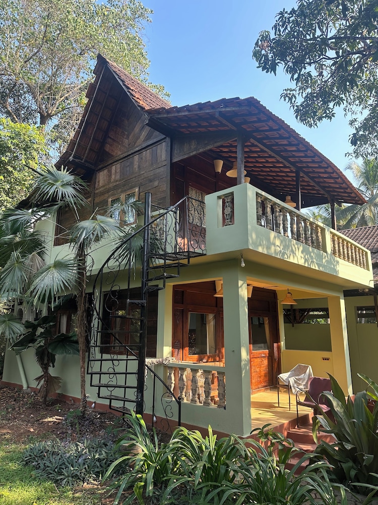 Sohum Spiritual Resort - Maharashtra