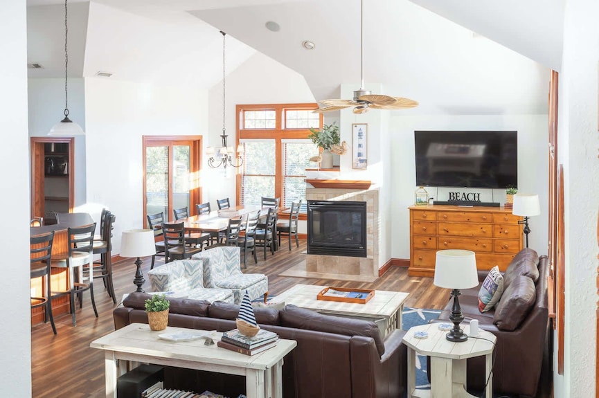 Golf Cart Friendly, Pool, Game Room & Resort Perks - Corolla, NC