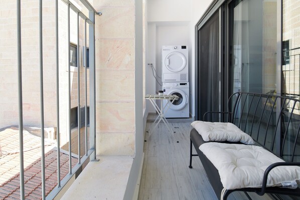 Apartamento design, sacada, vista para a cidade | Terraço/pátio