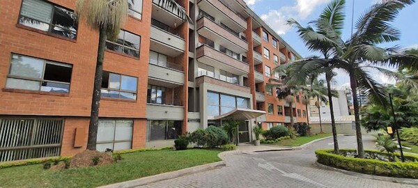 Pie De Cerro Apartamentos - Medellín