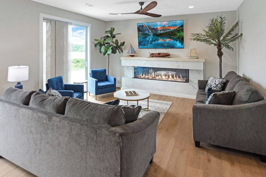 Stylish Lake Shetek Escape With Marina Views Close To Pelican Cove & Key Largo - The Lakes, MN