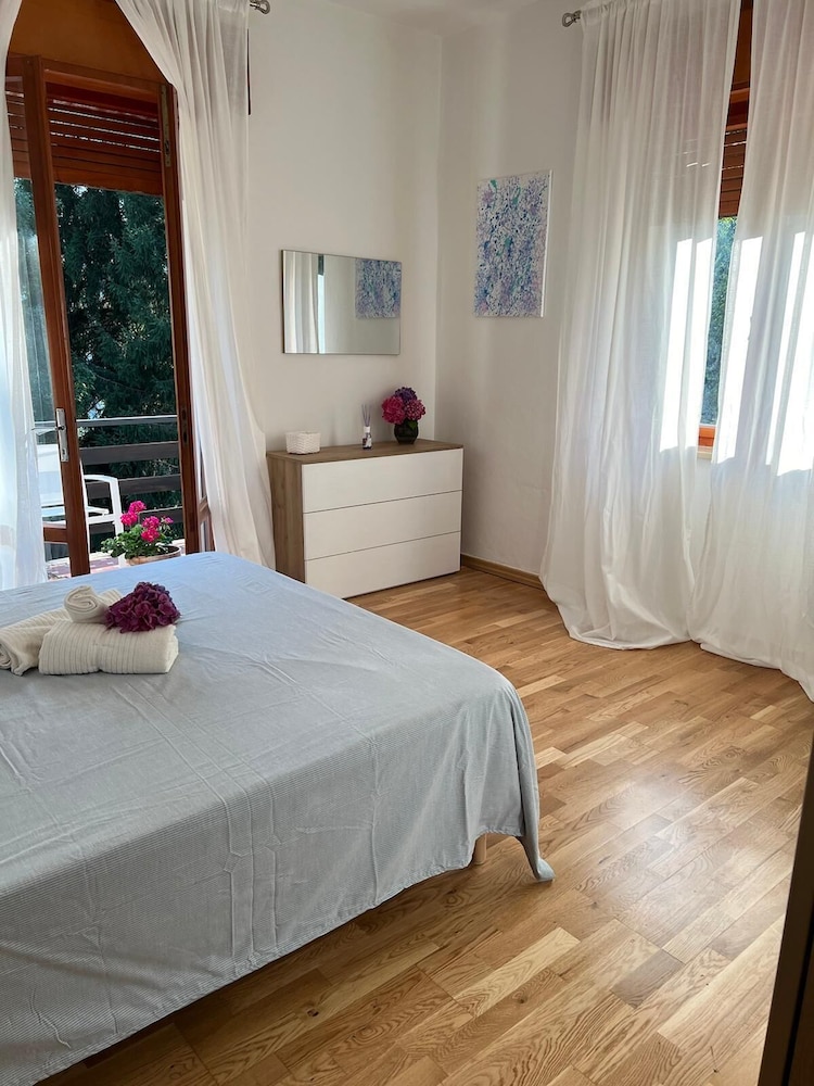 Cozy Vacation Home Located In Ferrara Di Monte Baldo - Ala