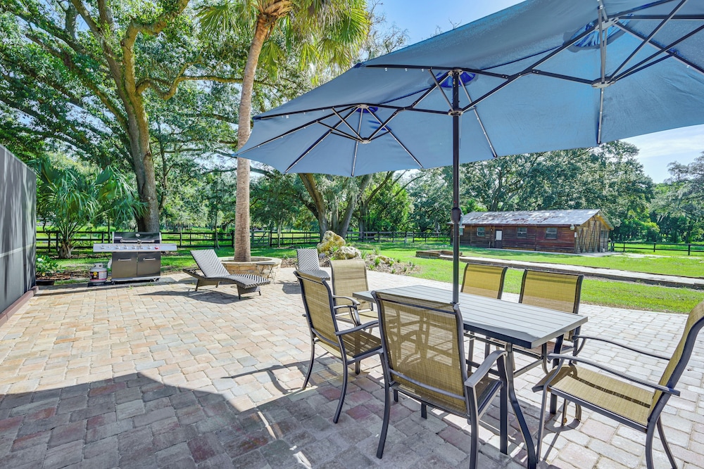 Lutz Home W/ Game Room: 7 Mi To Adventure Island! - Tampa, FL