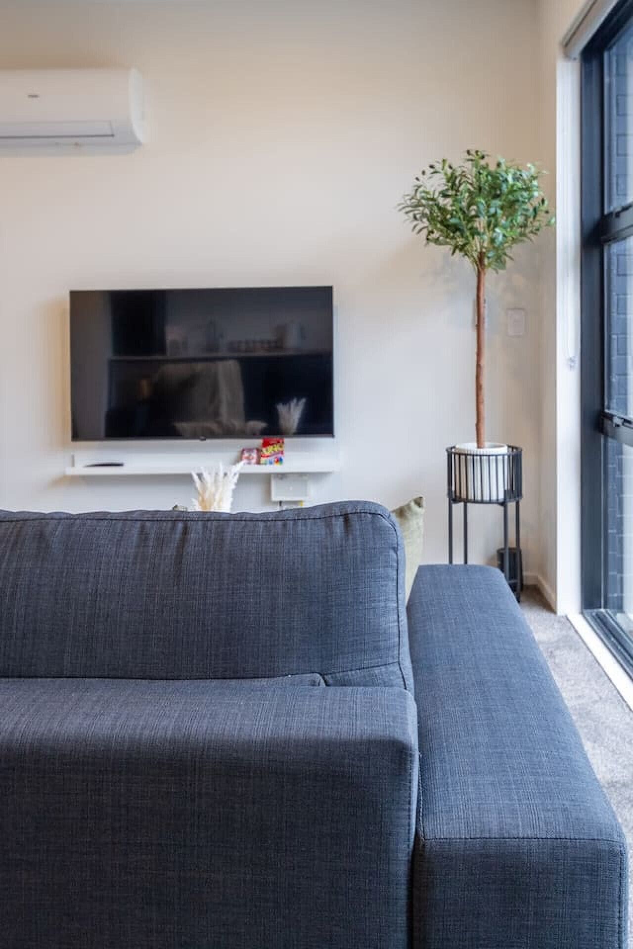 2 Bed, 2 Bath W Sofa Bed - Great Cafes Nearby - Governors Bay