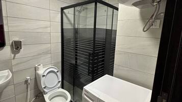 Apartamento, 1 quarto, Vista para a cidade | Casa de banho