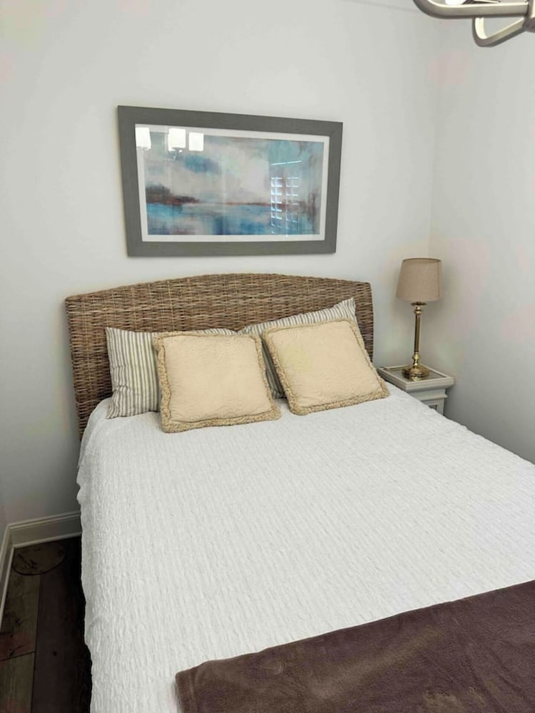 Beauty and The Bay - Bay St Louis | Vrbo