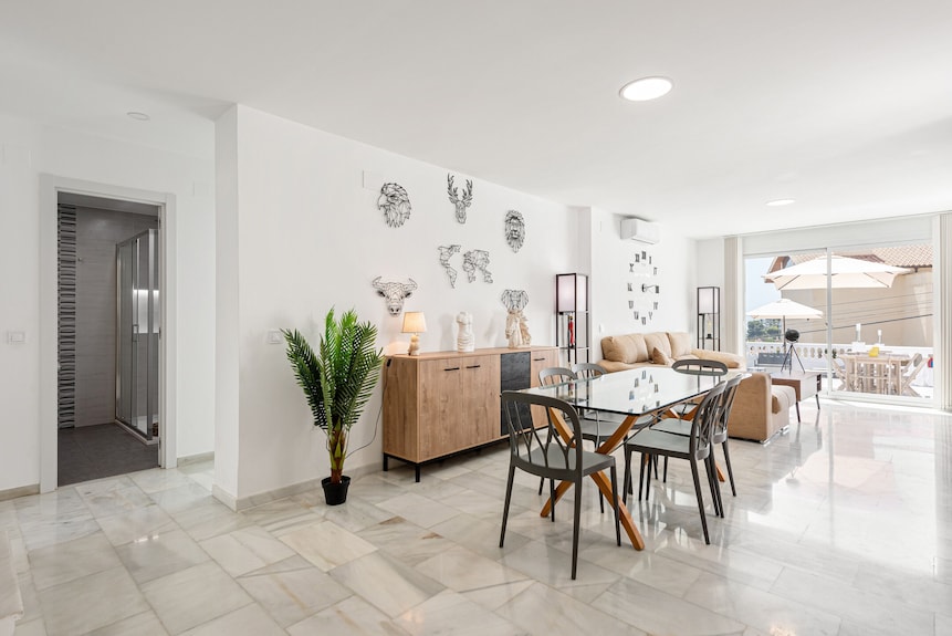 Villa 'Pedregalejo Vistas Al Mar' With Sea View, Wi-fi And Air Conditioning - スペイン マラガ