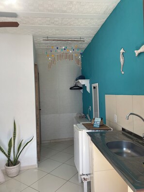 Cortinas/cortinados opacos, ferro/tábua de engomar, Wi-fi grátis 