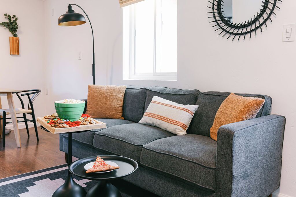 Family+pet Friendly Parkside Home - Private Yard - Centrally Located - Coronado, CA