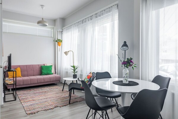 Stylish 47m2 Studio Apartment - Lahti