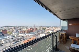 Apartamento Deluxe, varanda, Vista para a cidade | Vista do quarto
