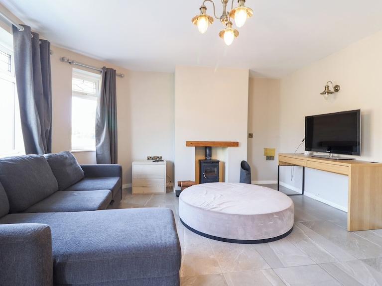 The Willows, Pet Friendly, With Hot Tub In Llangollen - Llangollen