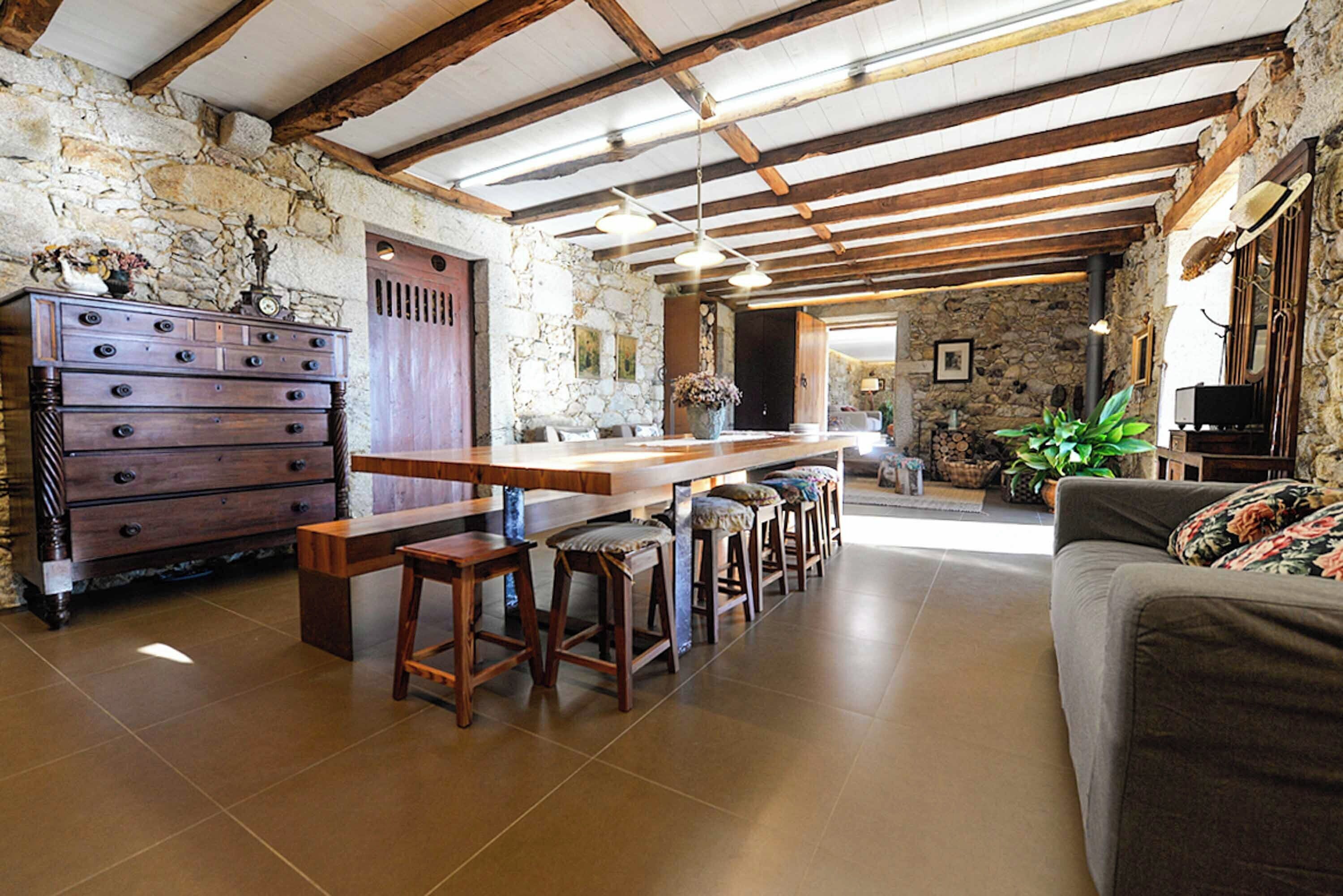 Villa Calista - Sechs Schlafzimmer Villa, Schläft 12 - Esposende