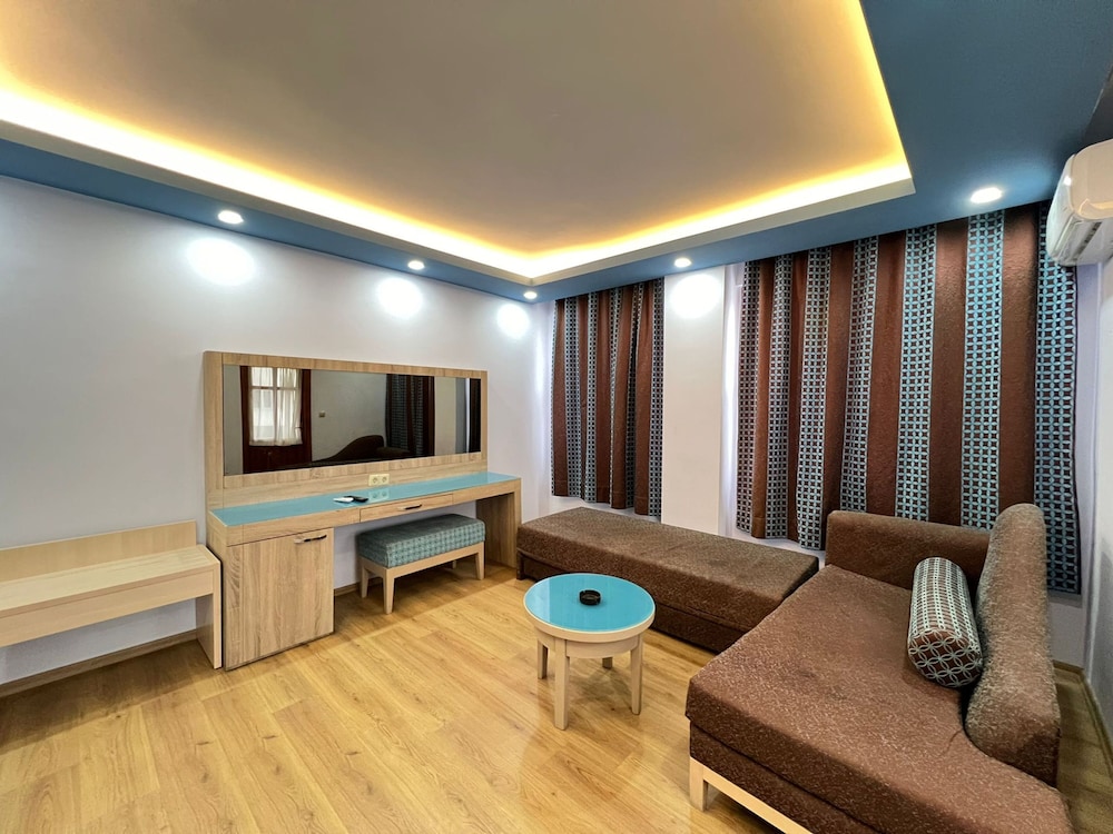 Esma Apart Otel - İncekum