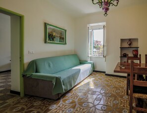 Apartamento clássico, vista para o vinhedo | Área de estar