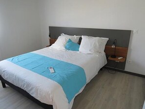 Villa | 2 quartos, secretária 