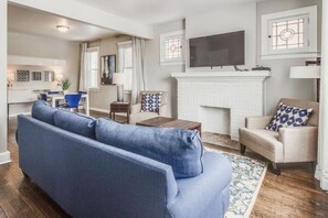 Casa | 6 quartos, acesso à internet de alta velocidade