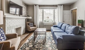 Casa | 6 quartos, acesso à internet de alta velocidade