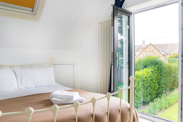 Stunning 5 Bed In The Centre Of Bourton - Bourton-on-the-Water