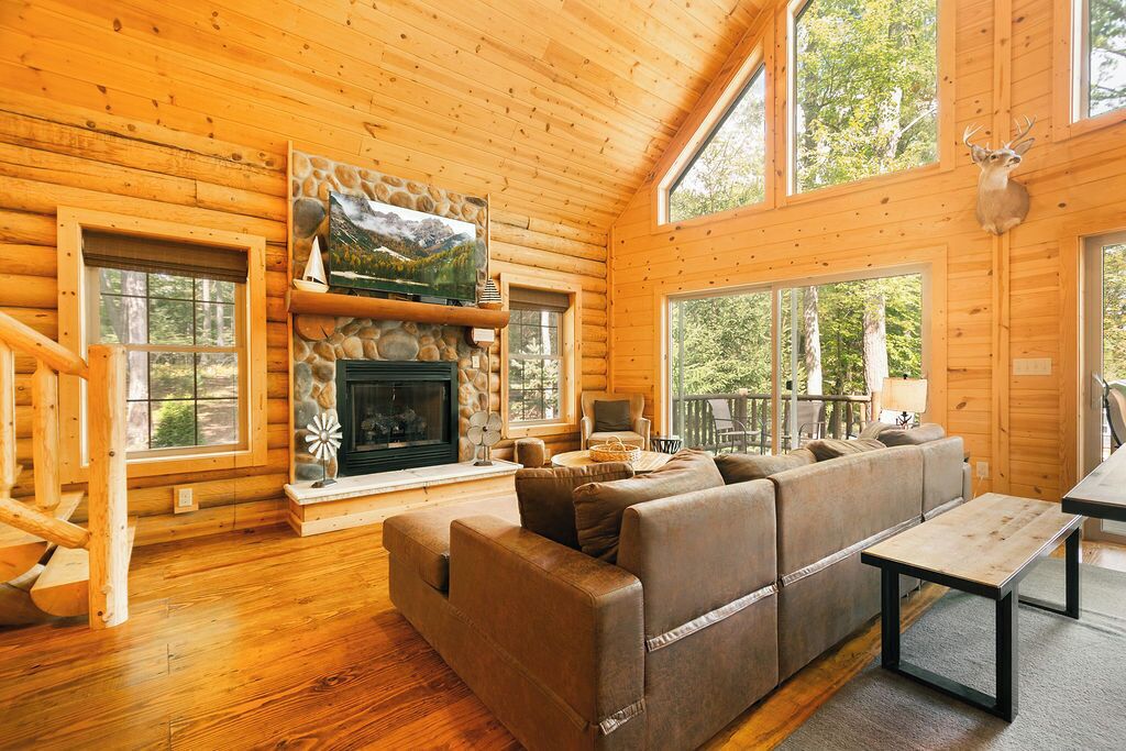 Good Time Pine | Charming 4br Log Home W/ Hot Tub & Pool Table - Deep Creek Lake, MD